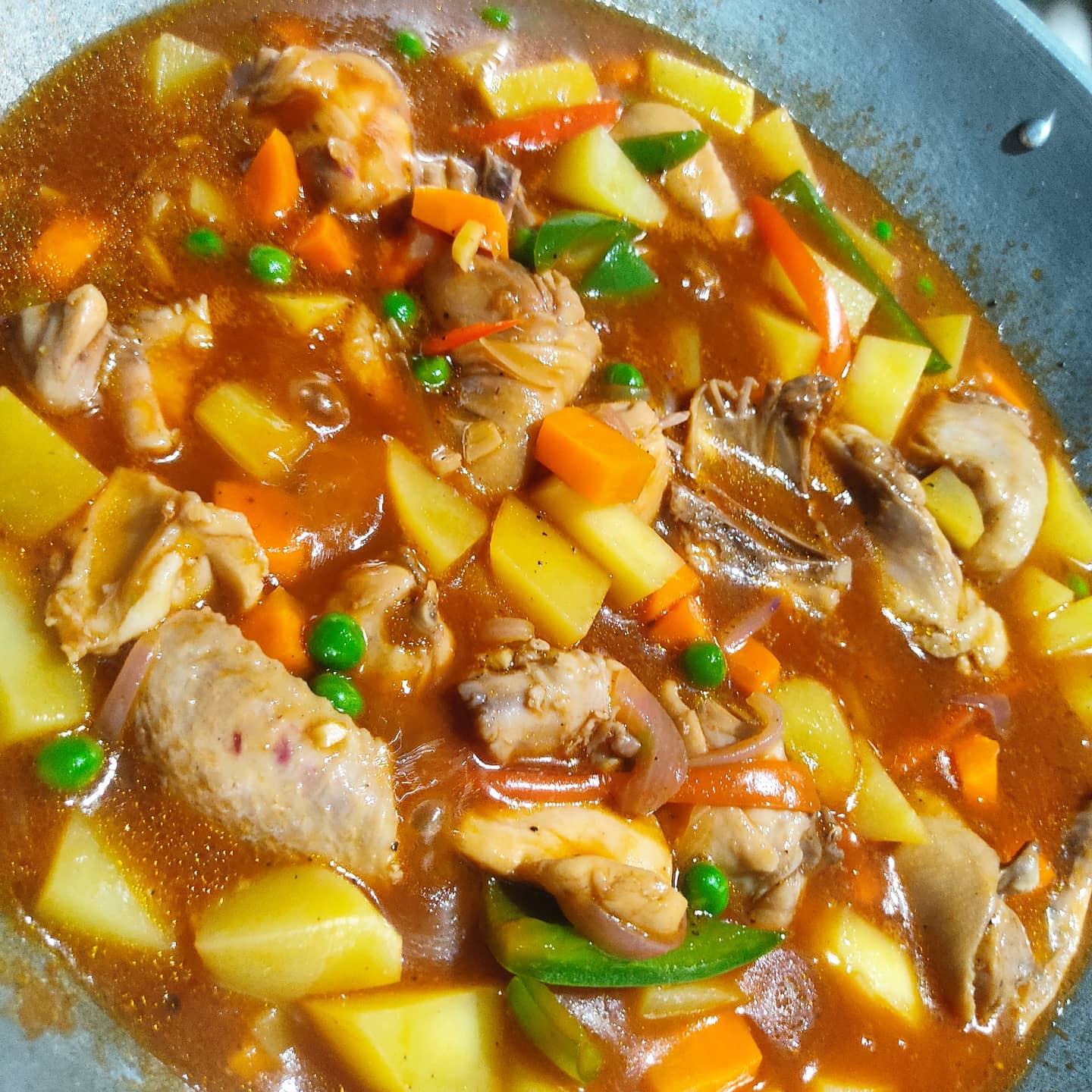 Filipino Style Chicken Afritada Recipe - Usapang Foodtrip